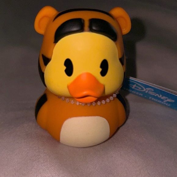 Disney | Toys | Nwt Disney Rubber Duck Jeep Duck Duckalooz Tigger ...